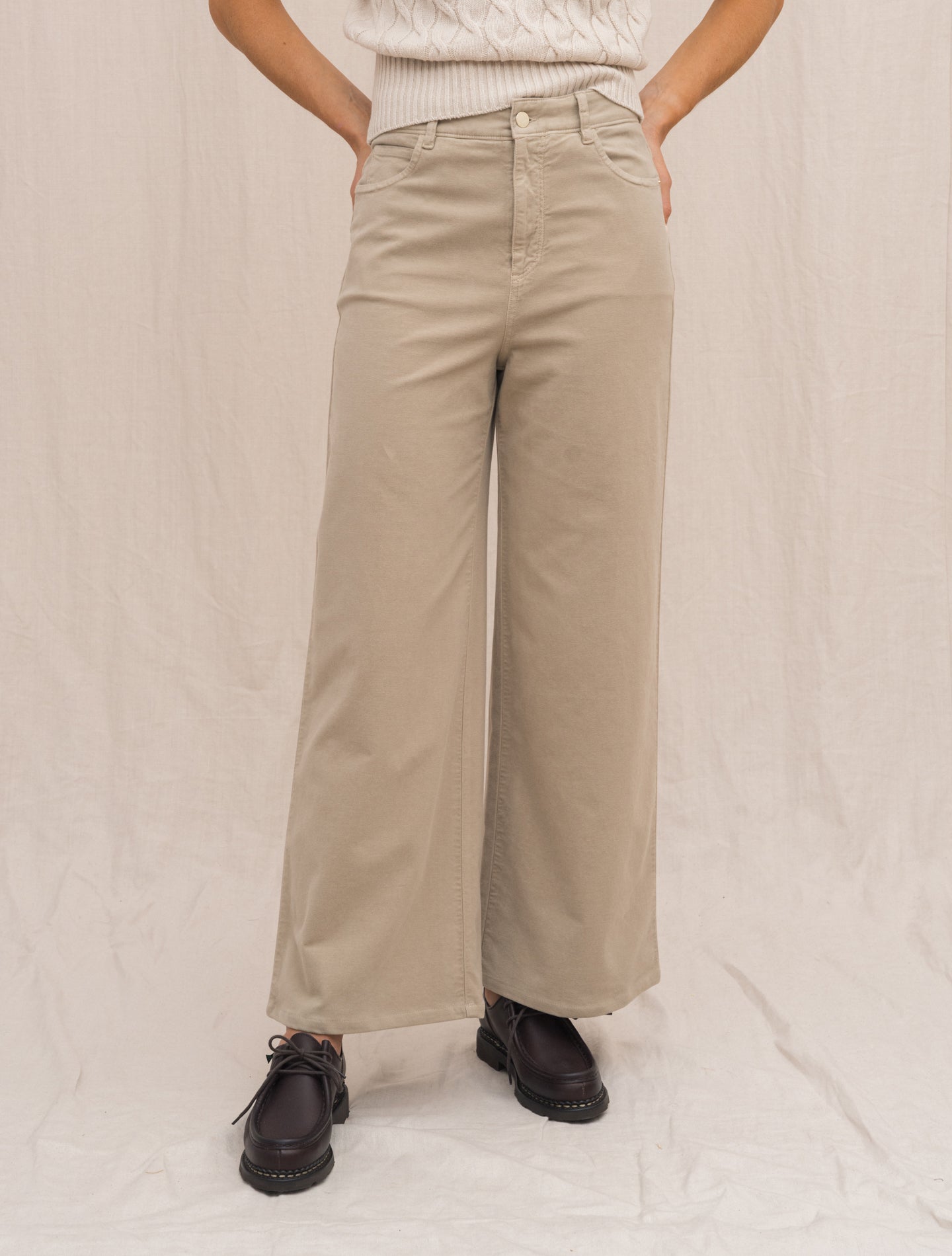 Laila Wide Fit Moleskin Trousers - Greige | Slowear